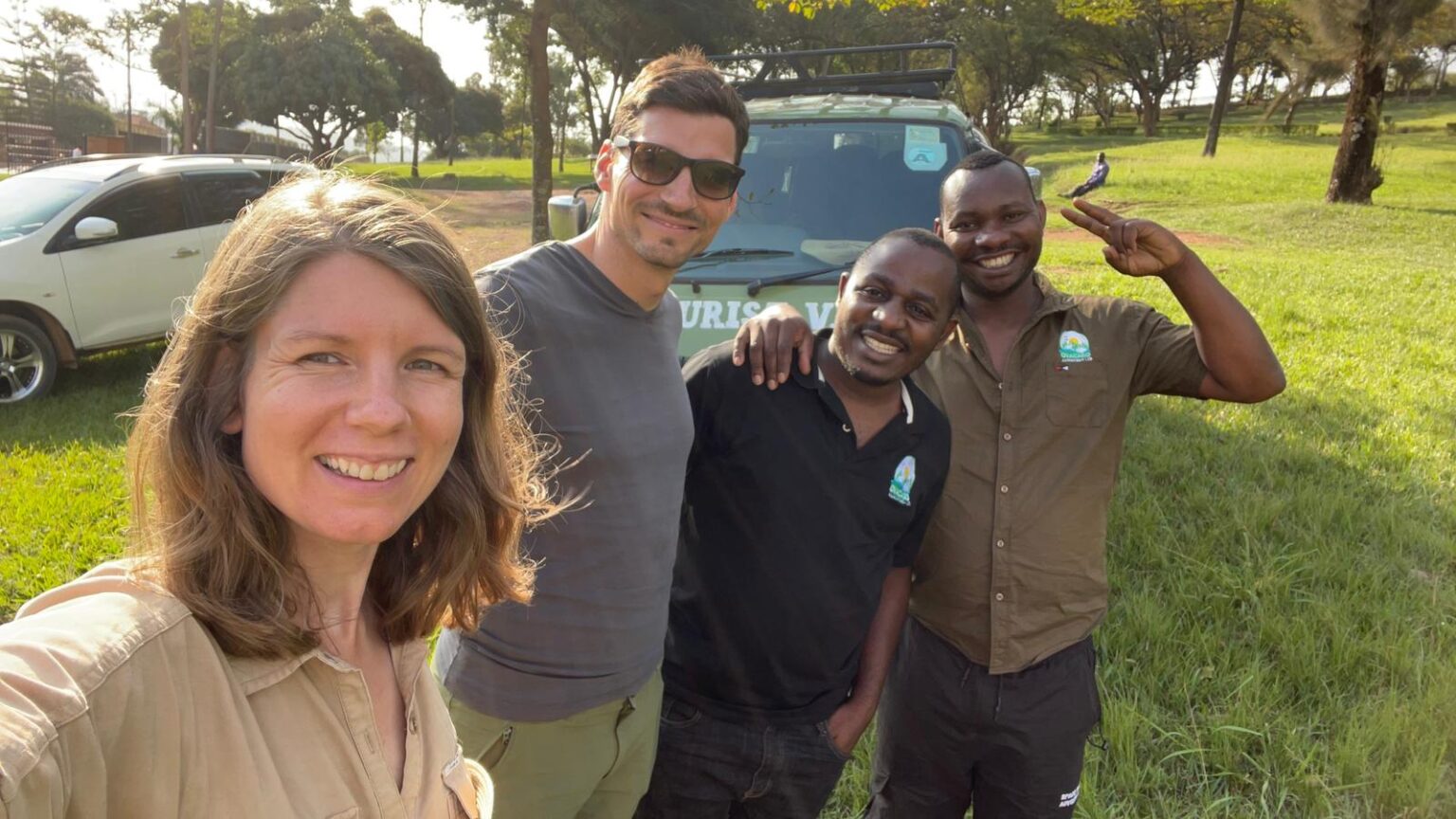 Uganda Wildlife Gorilla Tracking Tour. 6 Days Gorilla Tracking Tour